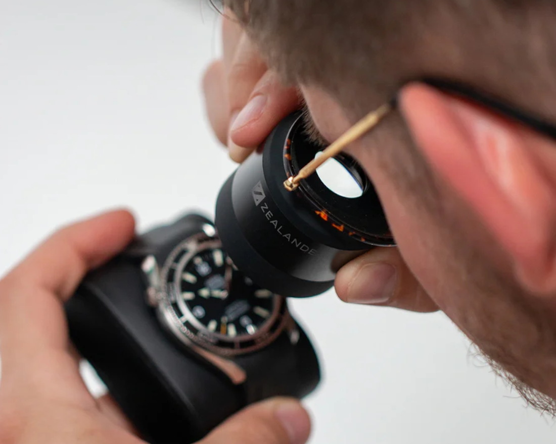 THE BEST WATCH ACCESSORY- THE LOUPE MAGNIFYING GLASS – ZEALANDE